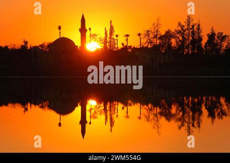 The Hala Sultan Mosque on the west bank of Larnaka Salt Lake is the ...