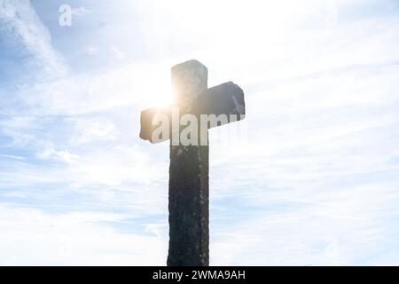 Crucifix cross at sunset background, crucifixion of Jesus Christ Stock ...