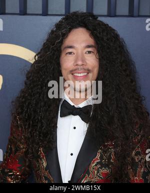 Cole Walliser arrives at the 30th annual Screen Actors Guild Awards on ...