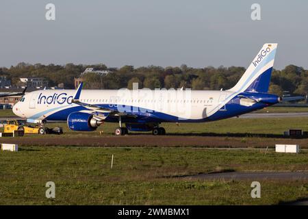 IndiGo Airbus A320 Flugzeug Flughafen Changi in Singapur Changi ...