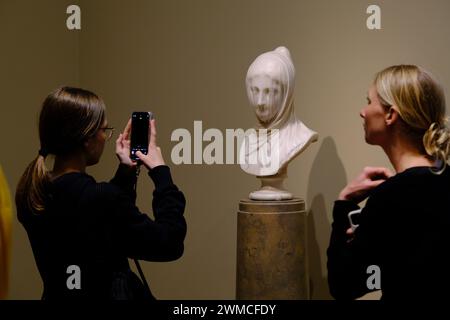 The marble statue Veiled Bust aka The Veiled Nun possibly by Italian ...