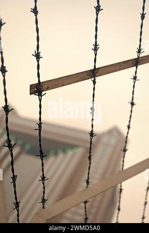 Strand structure of twisted metal barbwire barbed wire structure with ...