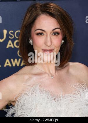 Kelley Curran arrives at the 30th annual Screen Actors Guild Awards on ...
