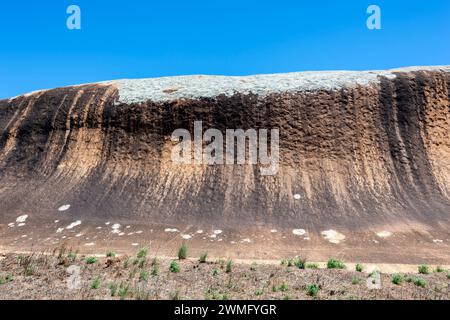Amazing rock formations at Wattle Grove Rock, Wudinna, Eyre Peninsula ...
