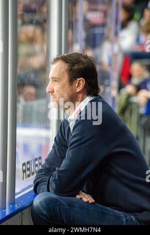 23. Februar 2024: Daniel Hopp beim Spiel der Adler Mannheim gegen die ...