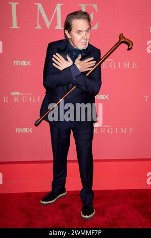 David Bamber bei der Premiere der HBO Max Serie The Regime im American ...