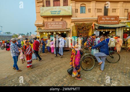 street scene in Puri, Odisha / Orissa, India Stock Photo - Alamy