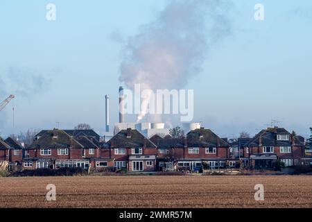 Eton Wick, UK. 24th February, 2024. Views across houses in Eton Wick ...