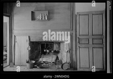 Marblehead, fireplace in Peter Jayne house , Interiors, Fireplaces ...