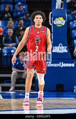 FEBRUARY 28, 2024: Richmond Spiders center Neal Quinn (32) gets off a ...