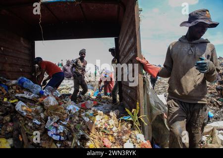Nairobi, KENYA. 28th Feb, 2024. Waste collectors at the Dandora ...