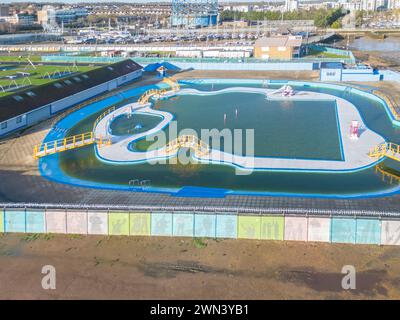 the salt water lido or swimming pool at the strand and river medway at ...