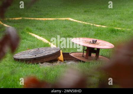 Crowmarsh Gifford, Oxfordshire, UK. 28th February, 2024. Water being ...