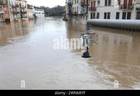 Hydrometric Probe for River Water Level Measurement and Water Height ...