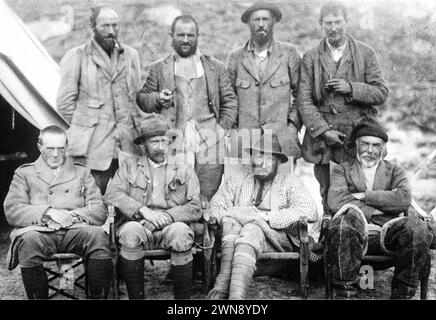 1921 Mount Everest expedition members (cropped Stock Photo - Alamy