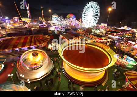 03/10/12 The Nottingham Goose Fair - one of Europe's largest travelling ...
