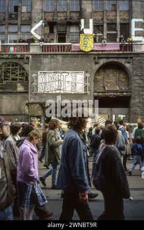 RECORD DATE NOT STATED Oranienburger Straße, Ostermarsch Berlin, 15 ...