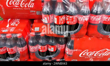 Bulk Multipacks of Coca-Cola Original Taste at Sam’s Club Stock Photo ...