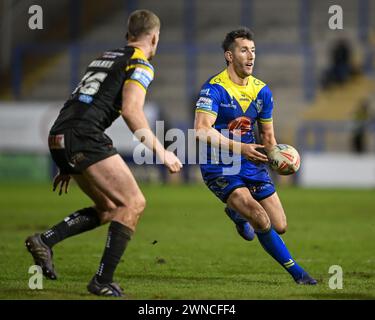 Stefan Ratchford of Warrington Wolves in the pre-game warm up during ...