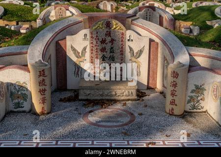 Tombstones at Chinese cemetery in Chiang Mai,Thailand Stock Photo - Alamy