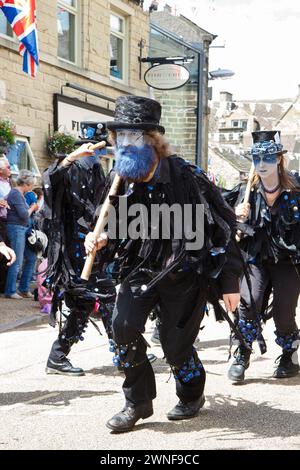 Boggart's Breakfast Morris Dancers at the Bakewell International Day of ...