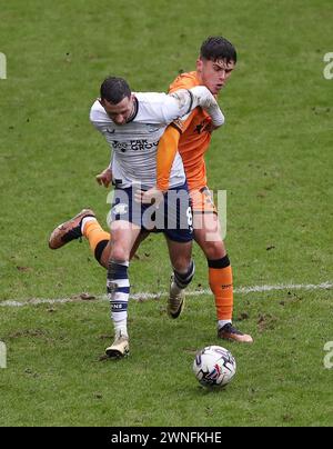 Hull City's Ryan Giles (left) with Southampton manager Russell Martin ...