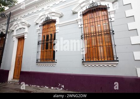 Facade of colonial house in Caracas, Venezuela Stock Photo - Alamy