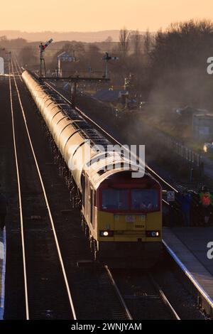 DB Schenker Class 60 diesel locomotive 60017 at York station with a ...