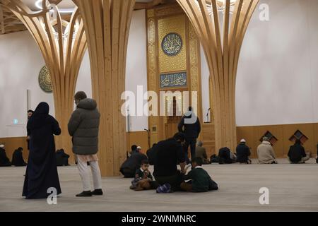 Muslims at prayer in the modern Cambridge Central Mosque, Cambridge, UK ...