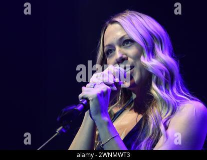 Countrysängerin Colbie Caillat beim C2C 2024 in Berlin Auftritt beim ...