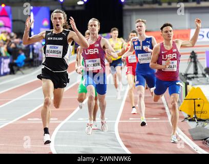 New Zealand's Geordie Beamish celebrates after winning the men's 3,000 ...