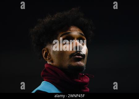 Valentino Lazaro of Torino FC looks dejected during the Serie A ...