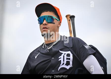 Detroit Tigers' Javier Báez arrives home after hitting a two-run home ...