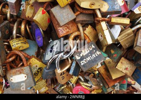 padlock texture as typical example tourist vandalism Stock Photo - Alamy