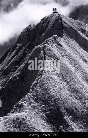The Haiku Stairs in Oahu, Hawaii Stock Photo - Alamy