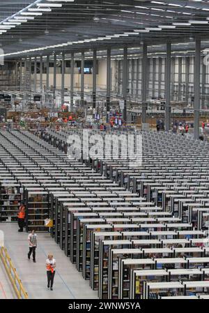 23/11/12 Amazon Fulfillment and distribution Centre, Rugeley ...