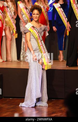 Barbara Arndt beim Bundesfinale der MISS & MRS DEUTSCHLAND Wahl im HKK ...