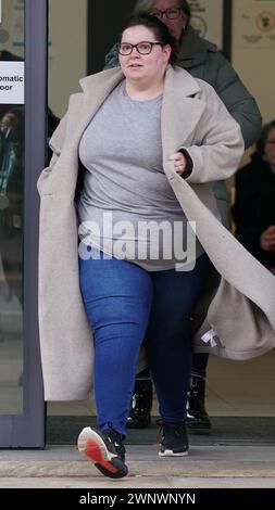 Ellie Baxter, the daughter of Stephen, 61, and Carol, 64, Baxter ...