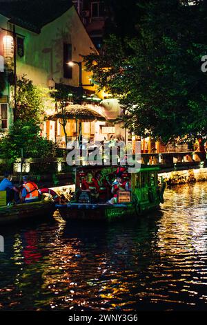 Suzhou Grand Canal at night Stock Photo - Alamy