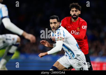 Samu Costa (2nd to L) of RCD Mallorca celebrates a goal during the ...