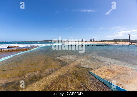 Narrabeen beach ocean rockpool popular for swimmers and bathers, Sydney ...