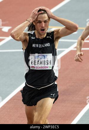 Geordie BEAMISH of New Zealand celebrates after winning the men's 3000 ...