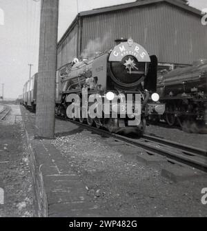 Special steam train on UK mainline, near Sherburn in Elmet, West ...