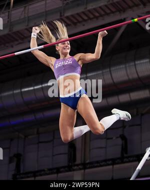 Molly Caudery of Great Britain winning jump in the Pole Vault final at ...