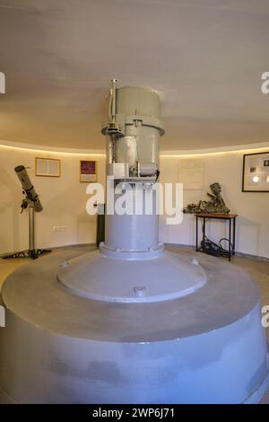In the floor below the main observation level, the view of the base of ...