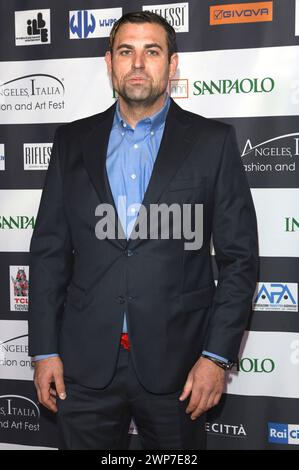 Landon Blayne Hutchins bei der Premiere des Kinofilms The Italians im ...