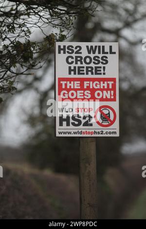 Anti HS2 sign near Lichfield Staffordshire on the A515 Stock Photo - Alamy