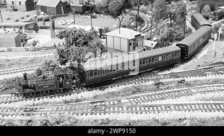 " Cowes" a class A1 Terrier tank engine pulling 3 Southern Carriages ...