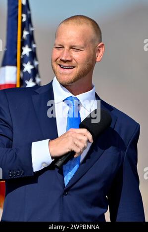 Boulder City, Nevada, USA. 8th Oct, 2020. Daniel Rodimer speaks at ...