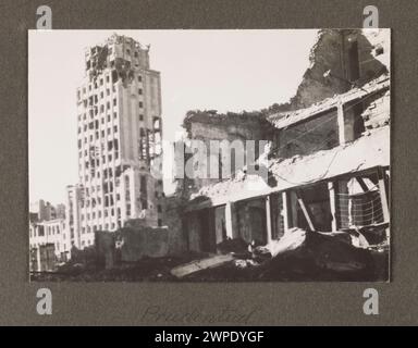 This 1945 work by Jan Bu Hak depicts the courtyard of Warsaw's Royal ...